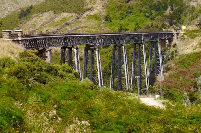 Abenteuer Taieri Gorge Railway - Taieri Schlucht, Tunnel, Brücken ...